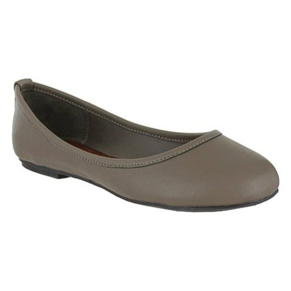 MIA | Shoes | Mia Ballerina Ballet Flat In Mushroom Size 9 Euc In Box ...